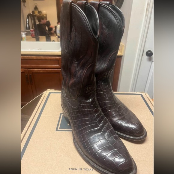 Tecovas | Shoes | Tecovas Cooper Black Cherry Crocodile Size 1 | Poshmark